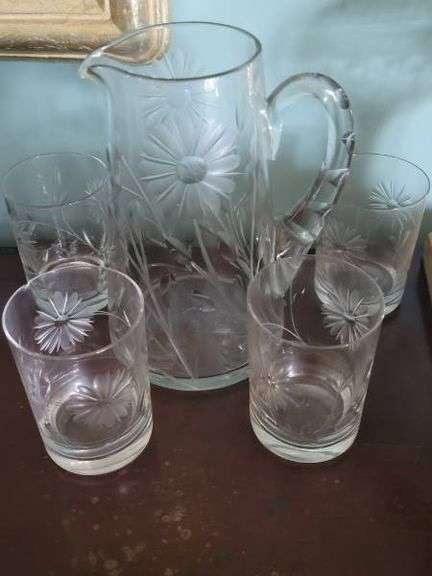 Glassware Etched Daisy Pitcher & Tumblers - Baker Auctions & Real Estate, LLC