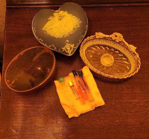 Vintage Trinket Boxes & perfume samples - Baker Auctions & Real Estate, LLC