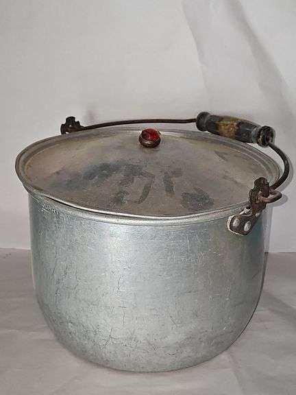 Tin Pot with Lid - pot - Baker Auctions & Real Estate, LLC