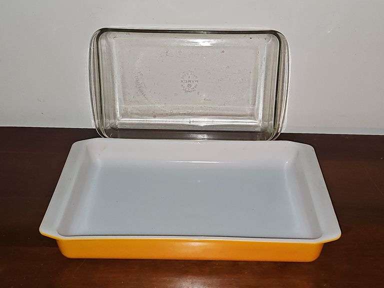 Vintage PYREX 2Qt (232) Glass Casserole Dish & Vintage PYREX (933 ...
