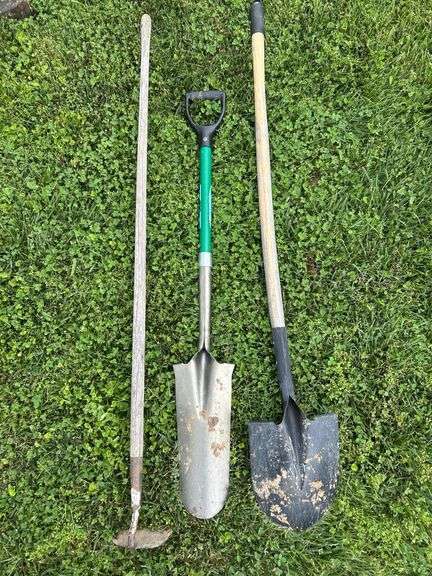 Round point shovel, Spade shovel, & garden hoe. - Baker Auctions & Real ...
