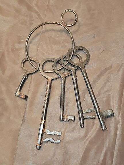 Cast iron keys - Baker Auctions & Real Estate, LLC