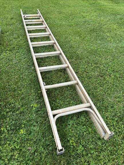 Extension ladder - Baker Auctions & Real Estate, LLC