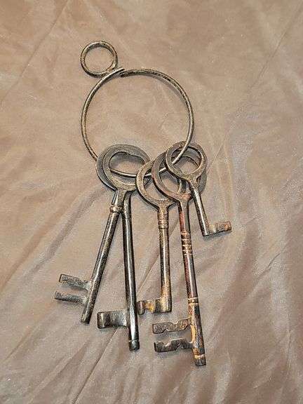 Cast iron keys - Baker Auctions & Real Estate, LLC