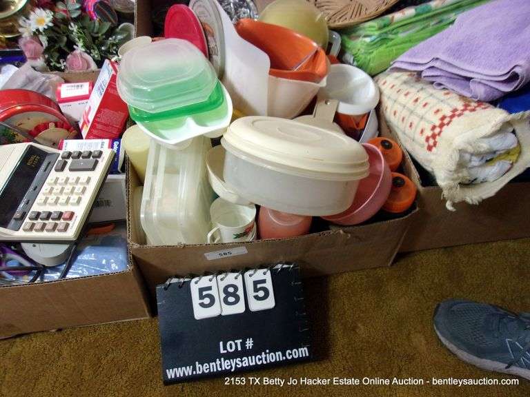 BOX: ASSORTED TUPPERWARE & LIDS - Bentley & Associates, LLC