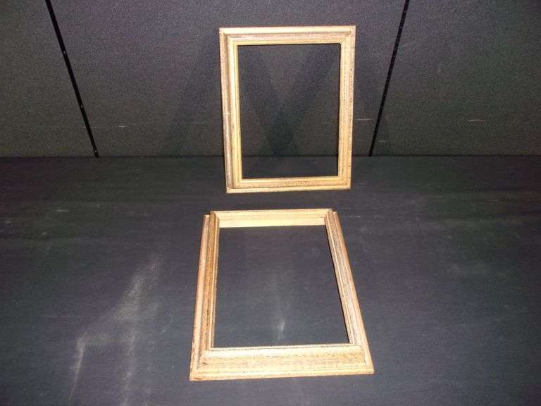 LOT: (2) OAK STAINED WOOD FRAMES 11 X 9 - Bentley & Associates, LLC