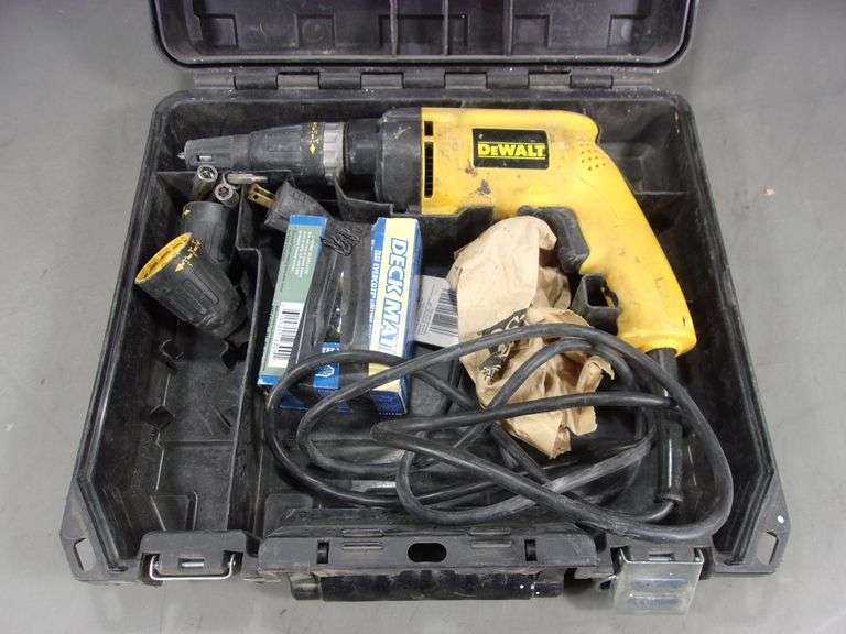DEWALT DW260 SCREW SHOOTER DRILL - Bentley & Associates, LLC