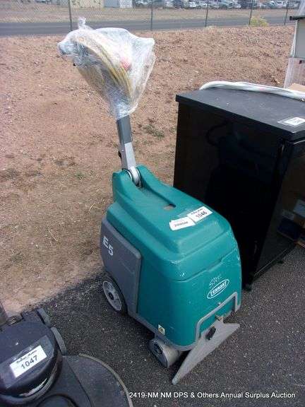 TENNANT E5 CARPET EXTRACTOR - Bentley & Associates, LLC
