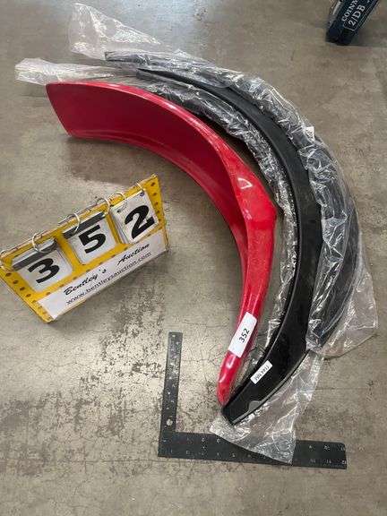 LOT: CAR FENDERS & RED BIKE FENDER - Bentley & Associates, LLC