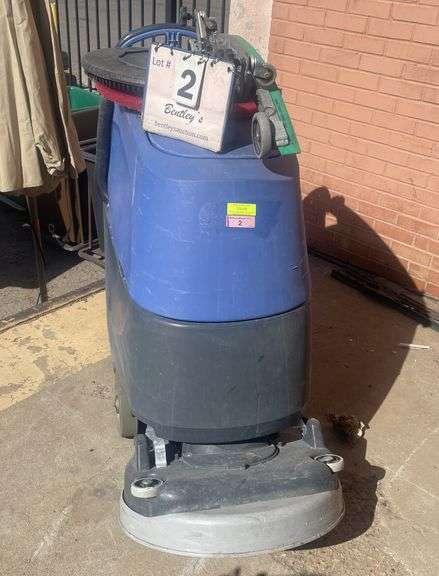 NUMATIC INTERNATIONAL FLOOR MACHINE - MISSING PARTS - Bentley ...