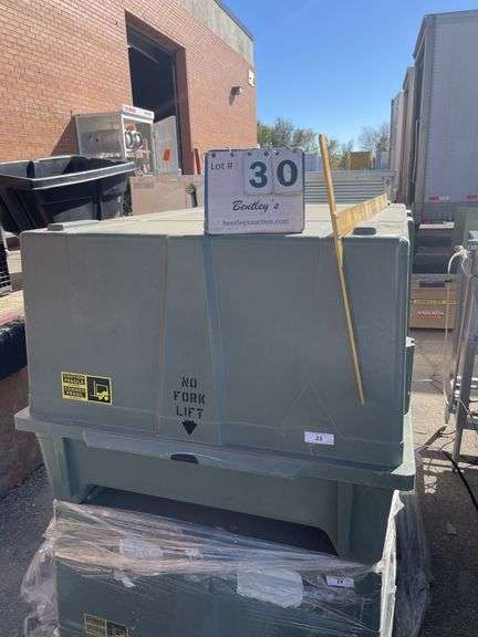FIBERGLASS POLY CART/MOLDED COVERED SHIPPING CONTAINER/SKID MOTOR CRATE ...
