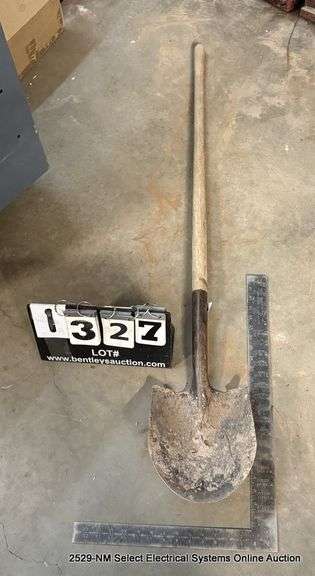 WOOD HANDLE ROUND POINT SHOVEL - Bentley & Associates, LLC