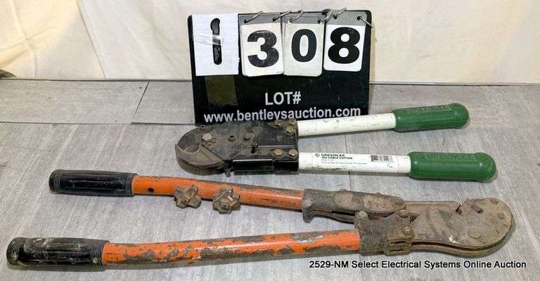 BIN: PLASTIC REBAR CAPS - CONTENTS ONLY - Bentley & Associates, LLC