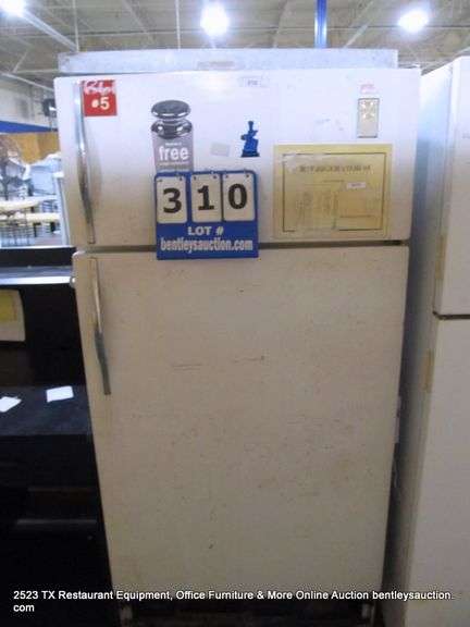 COLDSPOT REFRIGERATOR/FREEZER - VINTAGE - Bentley & Associates, LLC