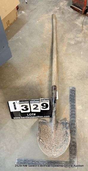 WOOD HANDLE ROUND POINT SHOVEL - Bentley & Associates, LLC