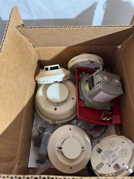 BOX: ASSORTED CEILING SMOKE/FIRE DETECTORS - Bentley & Associates, LLC