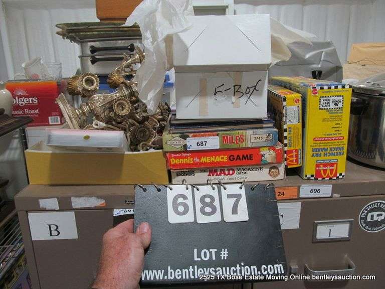 LOT: BOARD GAMES, CANDELABRAS - Bentley & Associates, LLC