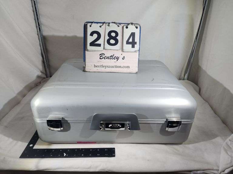 ZERO CENTURION ELITE ALUMINUM STORAGE CASE W/ FOAM - Bentley ...