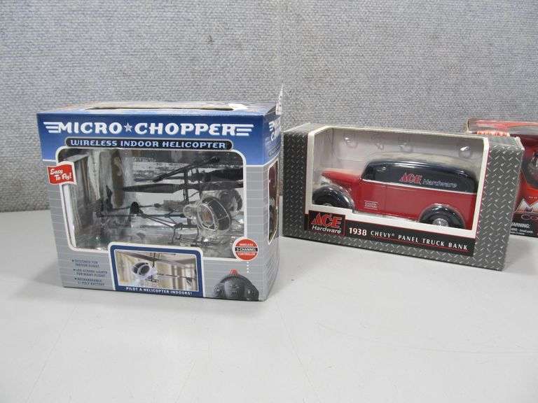 LOT: MICRO CHOPPER RC, DIE CAST CAR, FORD TRUCK RC - Bentley ...