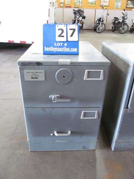 MOSLER MODEL SF-C2 2-DRAWER STEEL SECURITY DOCUMENT FILE SAFE/FILE ...