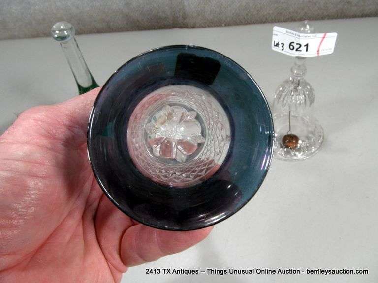 LOT: 3 CLEAR PRESSED PATTERN DECORATIVE GLASS BELLS - Bentley ...