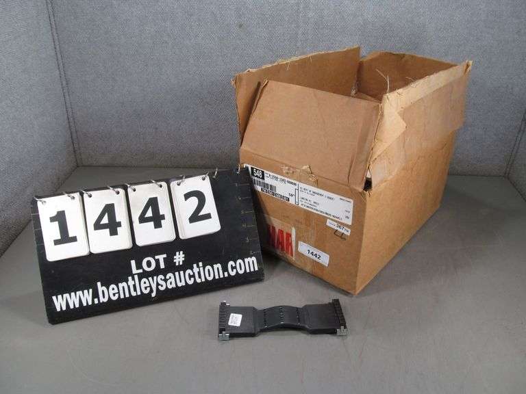 BOX: HAWORTH PCSS-3B PARTITION WALL INTERCONNECT CABLES - Bentley ...