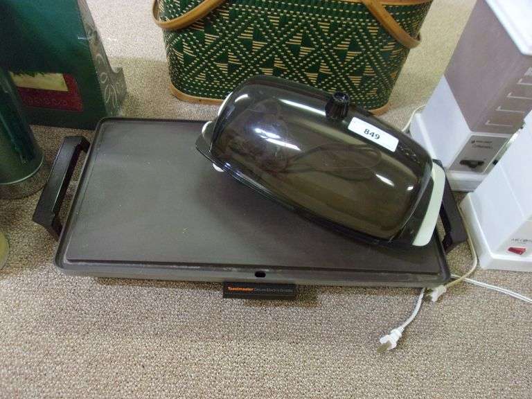 LOT (2): TOASTMASTER GRIDDLE & HOT SERVER - Bentley & Associates, LLC