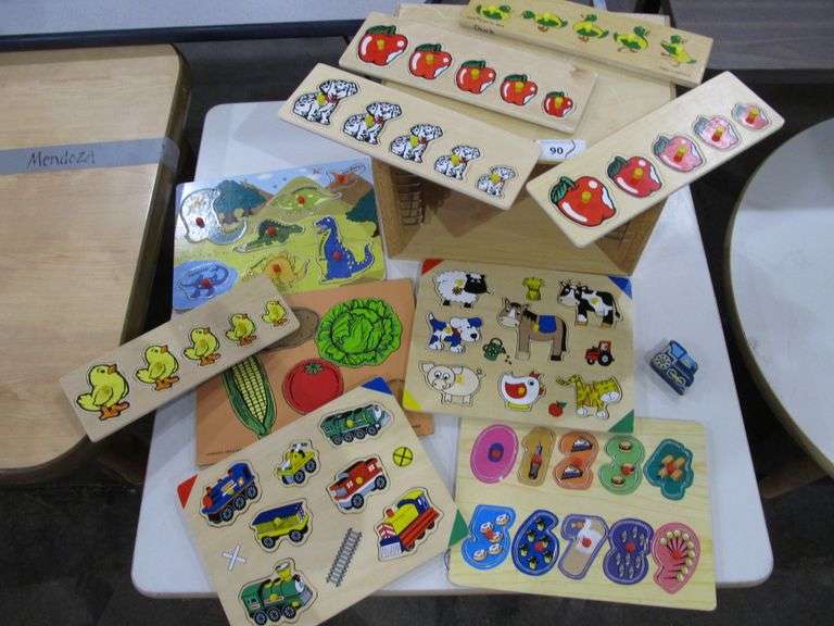 JUDY INSTRUCTO PUZZLE ORGANIZER W/ ASSORTED PUZZLES - Bentley ...