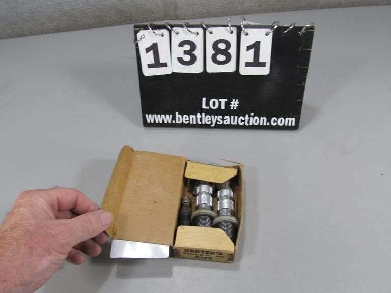 BOX: HERTER'S INC. RELOADING DIE KIT: 30/06, SEATER - Bentley ...