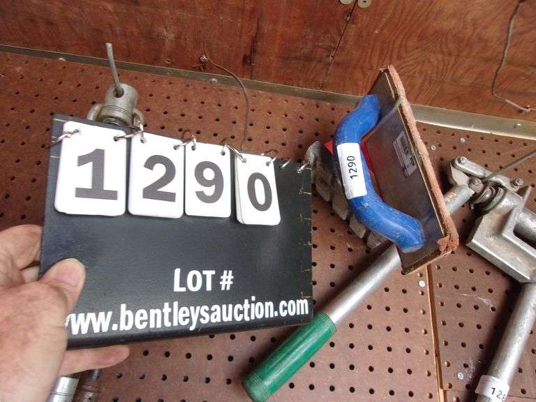 LOT: 2 POLY HANDLED SCRAPER BLOCK TOOLS - Bentley & Associates, LLC