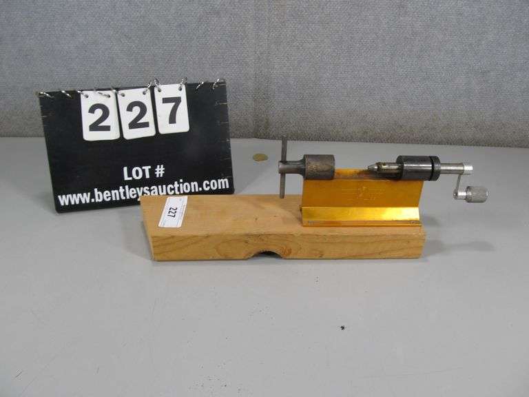 FORESTER PRODUCTS WOOD MOUNTED BULLET PRESS - Bentley & Associates, LLC