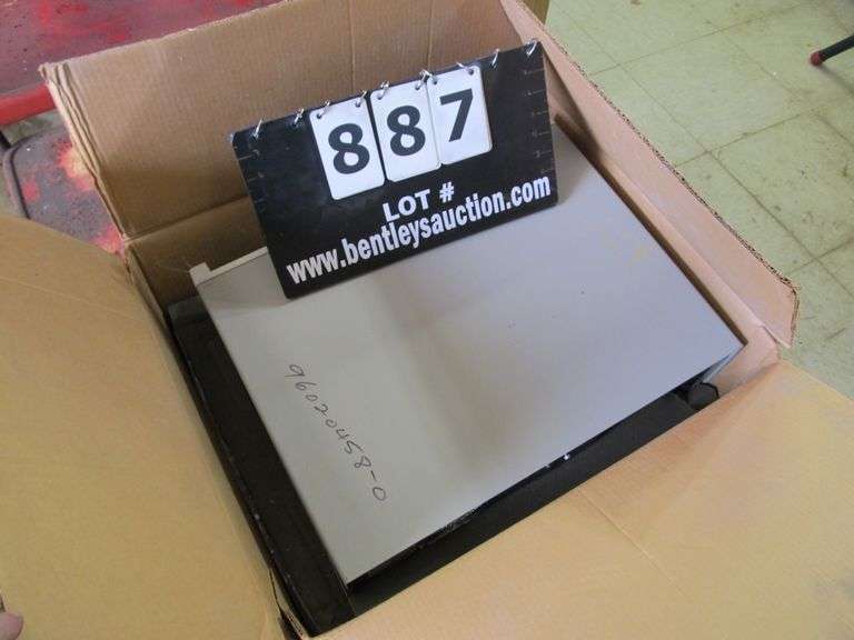 IBM AT 5151 COMPUTER W/ BOX - Bentley & Associates, LLC