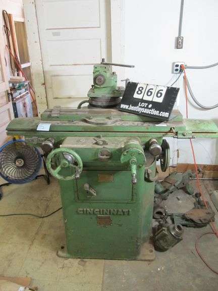 CINCINNATI UNIVERSAL HORIZONTAL MILLING MACHINE/GRINDER W/ ATTACHMENTS ...
