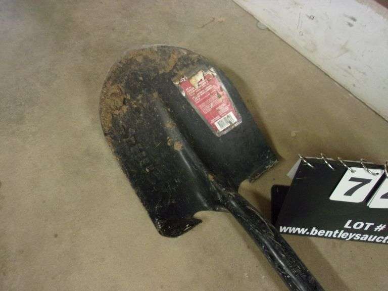 HUSKY SHOVEL - BLACK - Bentley & Associates, LLC