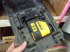 DEWALT DW087 LASER CHALK LINE GENERATOR & CASE - Bentley & Associates, LLC