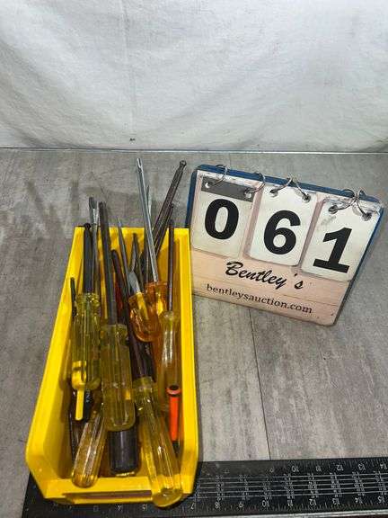 BIN: SCREWDRIVERS (25X MONEY) - CONTENTS ONLY - Bentley & Associates, LLC