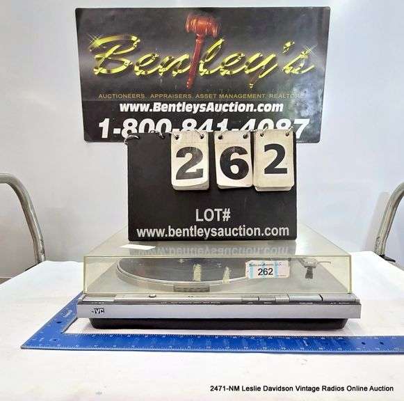 VINTAGE JVC L-F41 TURNTABLE - Bentley & Associates, LLC