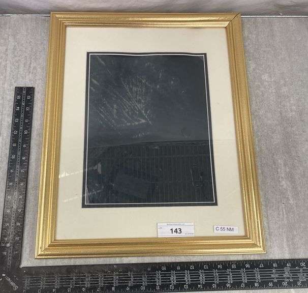 GOLD PICTURE FRAME, 16" X 20" - Bentley & Associates, LLC