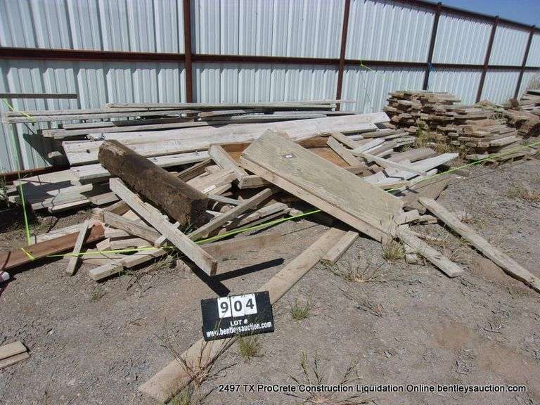 LOT: WOOD FORMS & BRACING WOOD - Bentley & Associates, LLC