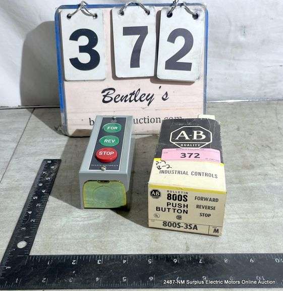 ALLEN BRADLEY 800S-3SA PUSH BUTTON CONTROL - FORWARD, REVERSE, STOP ...