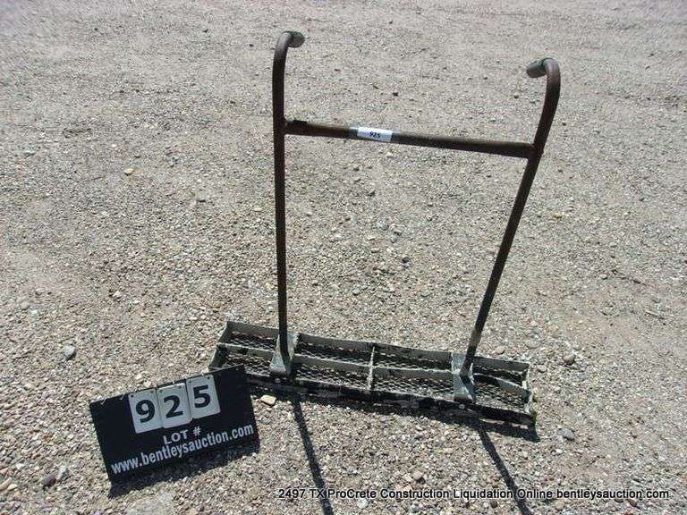 BLACK MESH CONCRETE STAMPER/ PACKER - 36" - Bentley & Associates, LLC