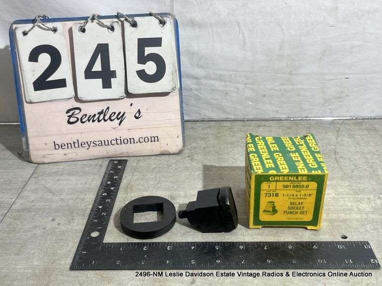 GREENLEE RELAY SOCKET PUNCH - 1-1/4"X1-3/8" - Bentley & Associates, LLC