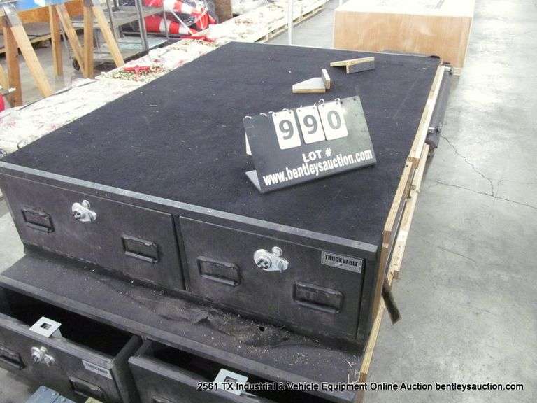 TRUCK VAULT BLACK STORAGE LOCKER - LOCKED, NO KEY, 48" X 14" X 68 ...