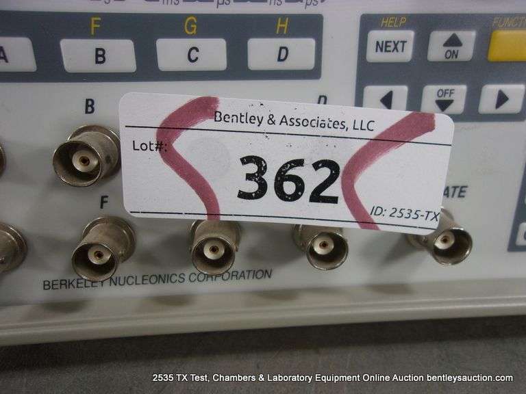 BNC MODEL: 565 RF DELAY GENERATOR - Bentley & Associates, LLC