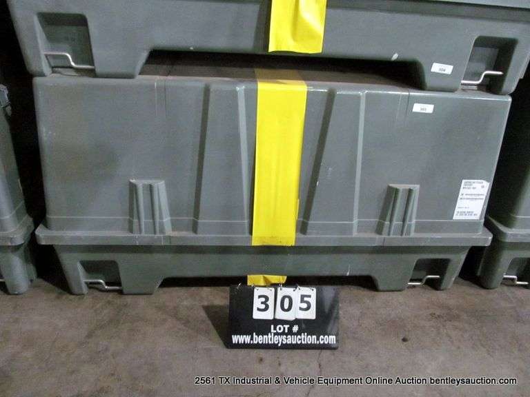 FIBERGLASS POLY MOLDED COVERED SHIPPING CONTAINER MOTOR CRATE, 58" X 38 ...