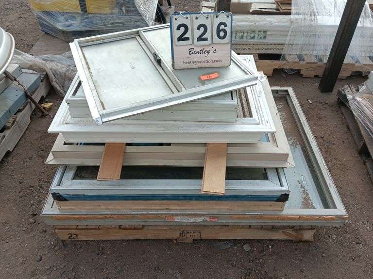 PALLET: ASSORTED WINDOWS - Bentley & Associates, LLC