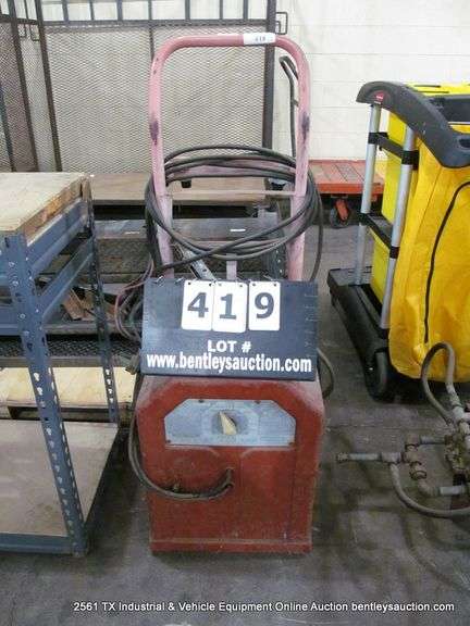LINCOLN ELECTRIC CRACKER BOX WELDER, 225 AC AMP - Bentley & Associates, LLC