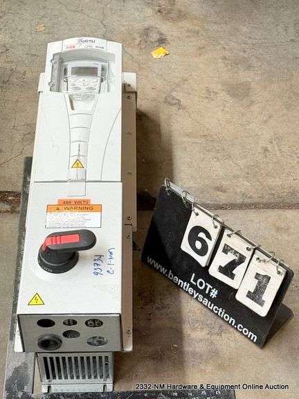 ABB ENCLOSED INDUSTRIAL CONTROL PANEL MODEL: ACH550-PCR-03A3-4+B055 ...