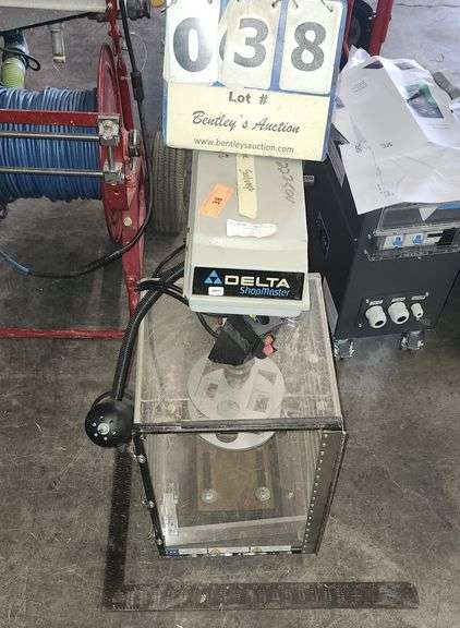 DELTA DRILL PRESS W/ CUSTOM CASE, V-115, PHASE 1, 10" DRILL PRESS ...