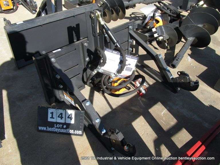 WOLVERINE SKID STEER 3 POINT HITCH ADAPTER MODEL PHA-15-02C, S/N ZW ...